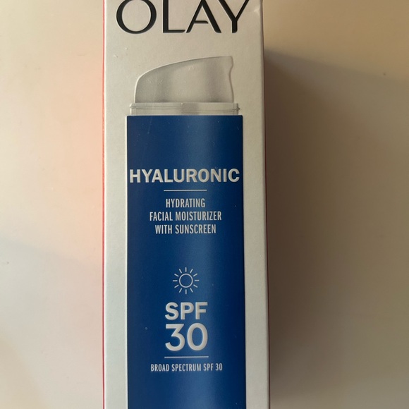 OLAY | Skincare | Olay Blue And White Hyaluronic Moisturizer Spf 3 ...
